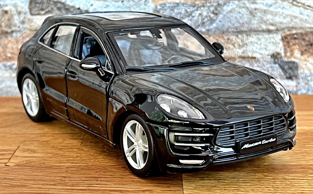 Porsche Macan | Model Car | 1/24 Diecast Car | 1/24 Scale Model Car ...