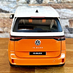 Volkswagen Id.buzz 2023 | Model Car | Diecast Car | 1/24 Scale Model ...