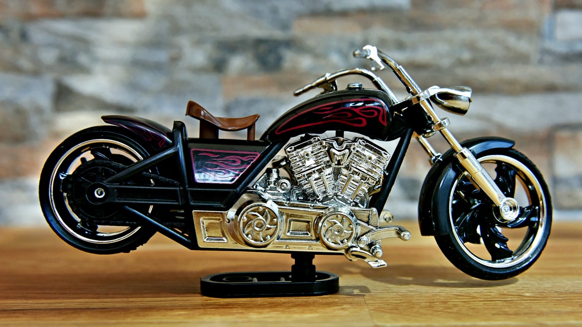 Iron Choppers Scale 1/18 Model Motorcycle Diecast | Etsy