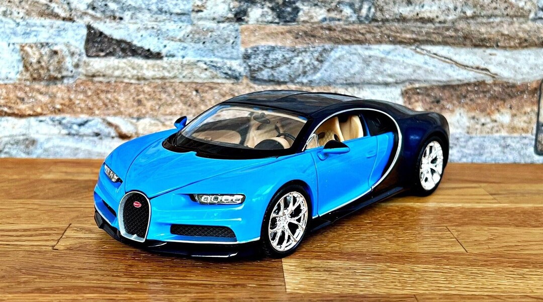 BUGATTI Chiron , Model Car, Scale 1/24, 1/24 Diecast Collectible Item ...