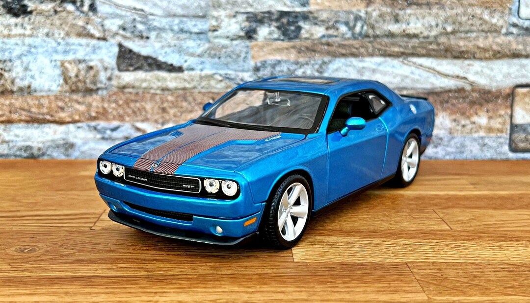 Dodge Challenger SRT 8 2008 | Model Car | Diecast Car | 1/24 Scale ...