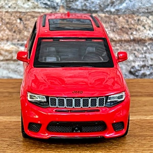Jeep Grand Cherokee Trackhawk , Model Car, 1:36 Scale Model Car ...
