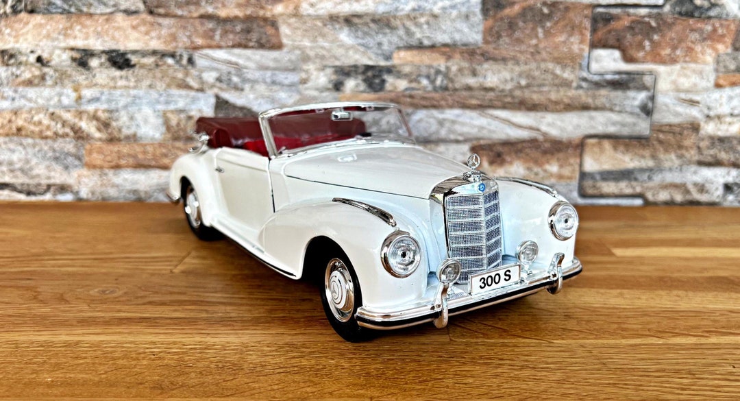 Mercedes Benz 300S 1955 | Vintage Model Car | 1/18 Scale Model Car | 1/ ...