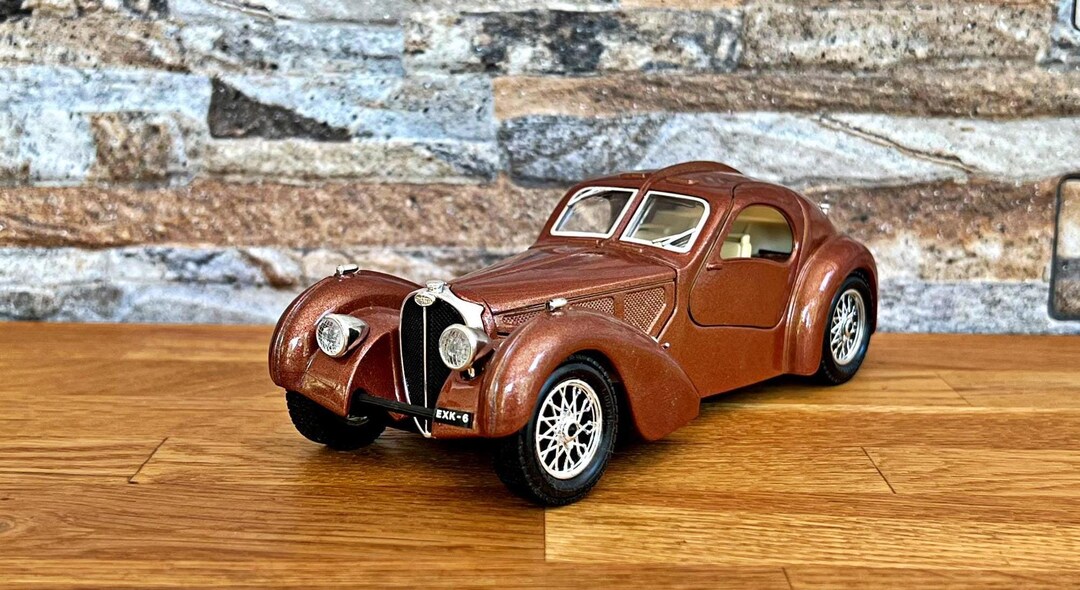 Bugatti Atlantic 1936 | Vintage Model Car | Diecast Car | 1/24 Scale ...