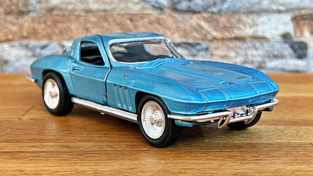 Chevrolet Corvette 1966 | Model Car | Scale 1/32 Diecast Car ...
