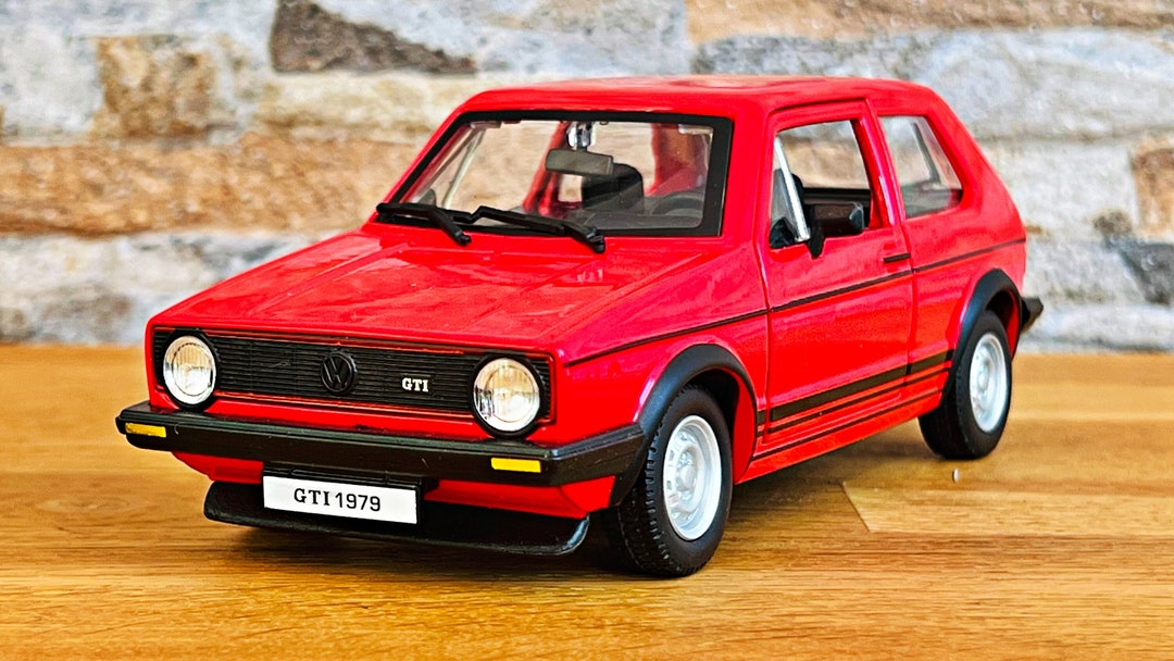 Volkswagen Golf Mk1 GTI 1979 Vintage Model Car Scale 1/24 Diecast Car 1/24 Scale Model Car ...