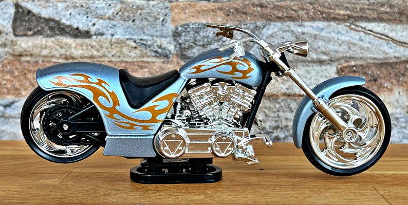 Iron Choppers Scale 1/18 Model Motorcycle Diecast - Etsy