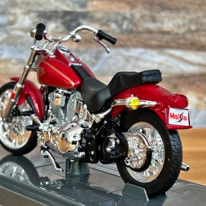 Harley Davidson 1984 FXST Softail, Scale 1/18 Diecast Model Motorcycle ...