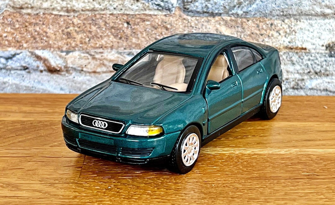 Audi A4 , Model Car, Scale 1/32 Model Car, 1/32 Diecast Collectible ...