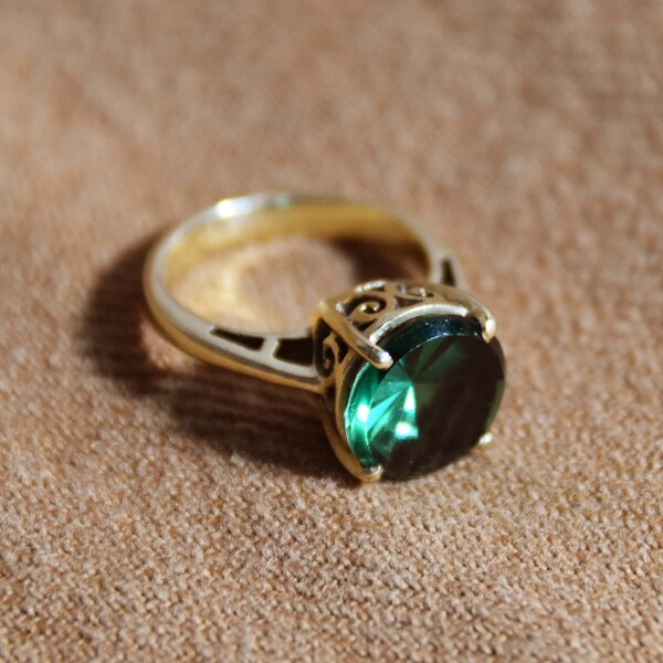 Victorian Style Ring - Etsy