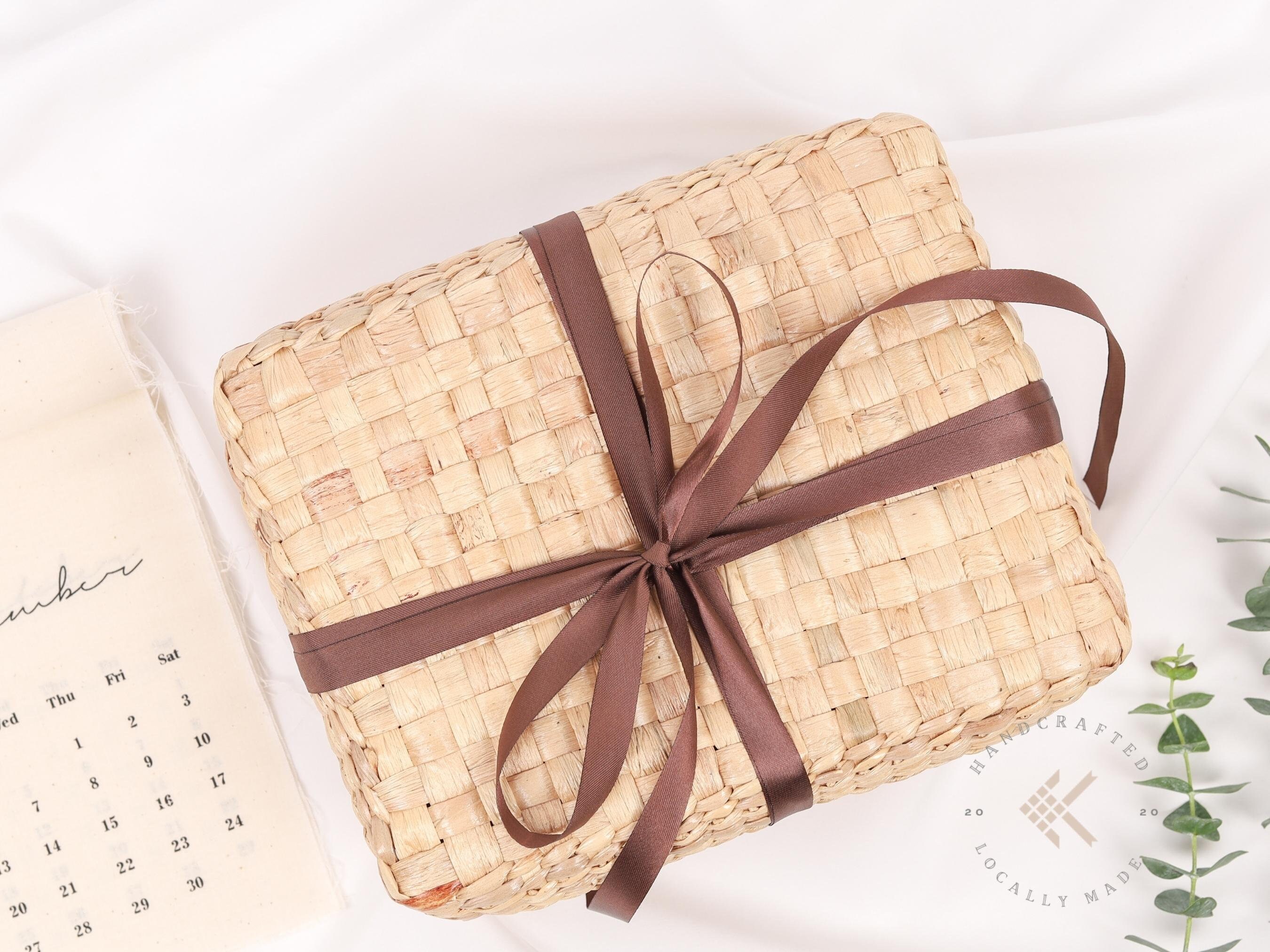 Wicket Box Gift Wrapping, Straw Basket With Lid, Decorative Box ...