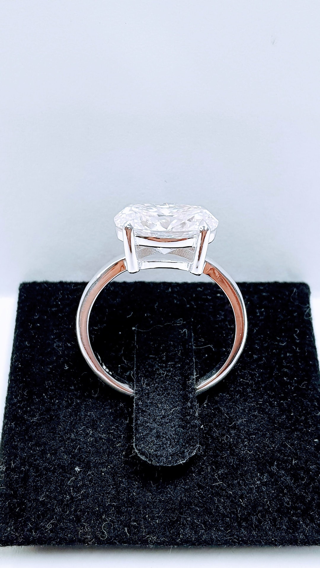 3 CT Oval Diamond Cvd Ring, East to West Diamond Ring, Claw Prong ...