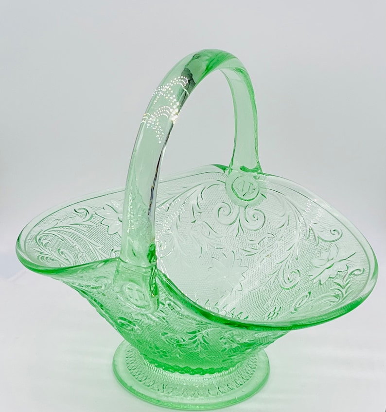 Vintage Green Hand Blown Glass Basket Sandwich Light Green Pattern ...