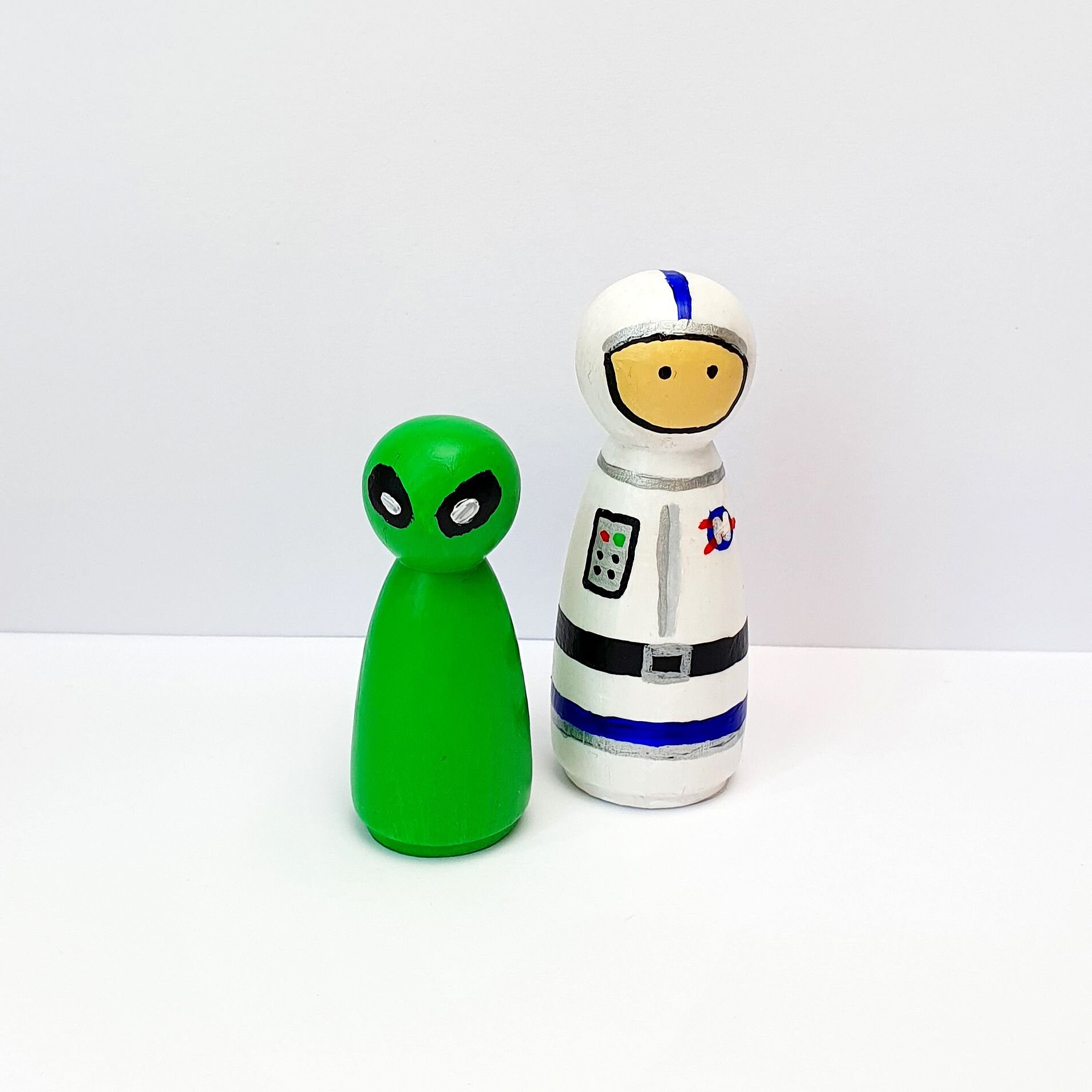 Pretend Play Toys Toys & Games Astronaut and Blue Alien Peg Doll ...