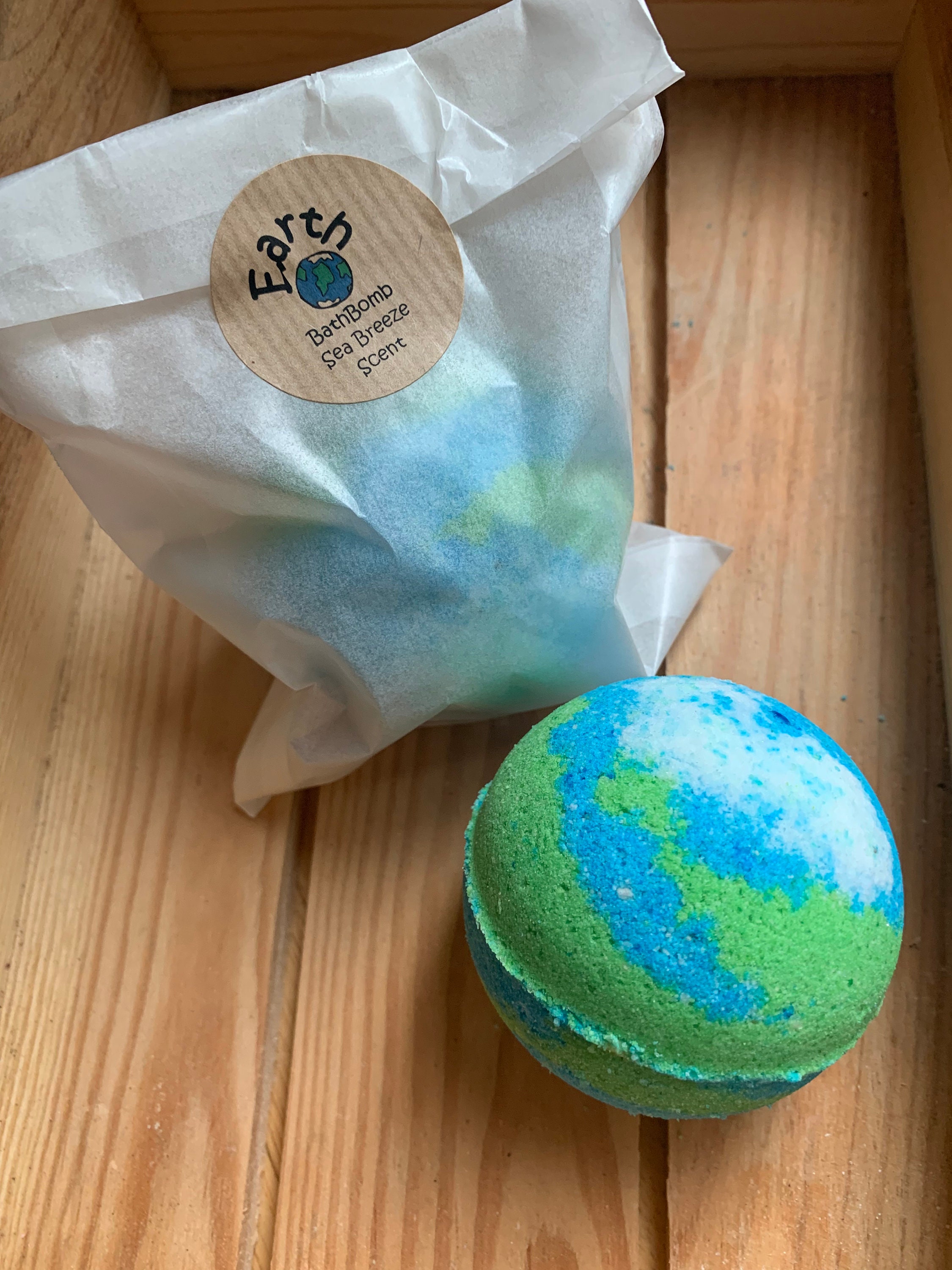 Earth Bath Bomb - Etsy UK