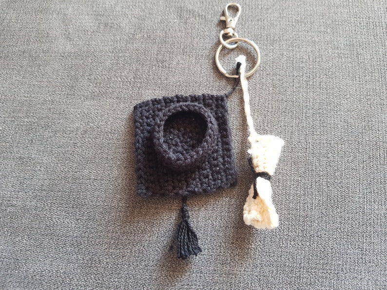Crochet Graduation Cap Keyring - Etsy
