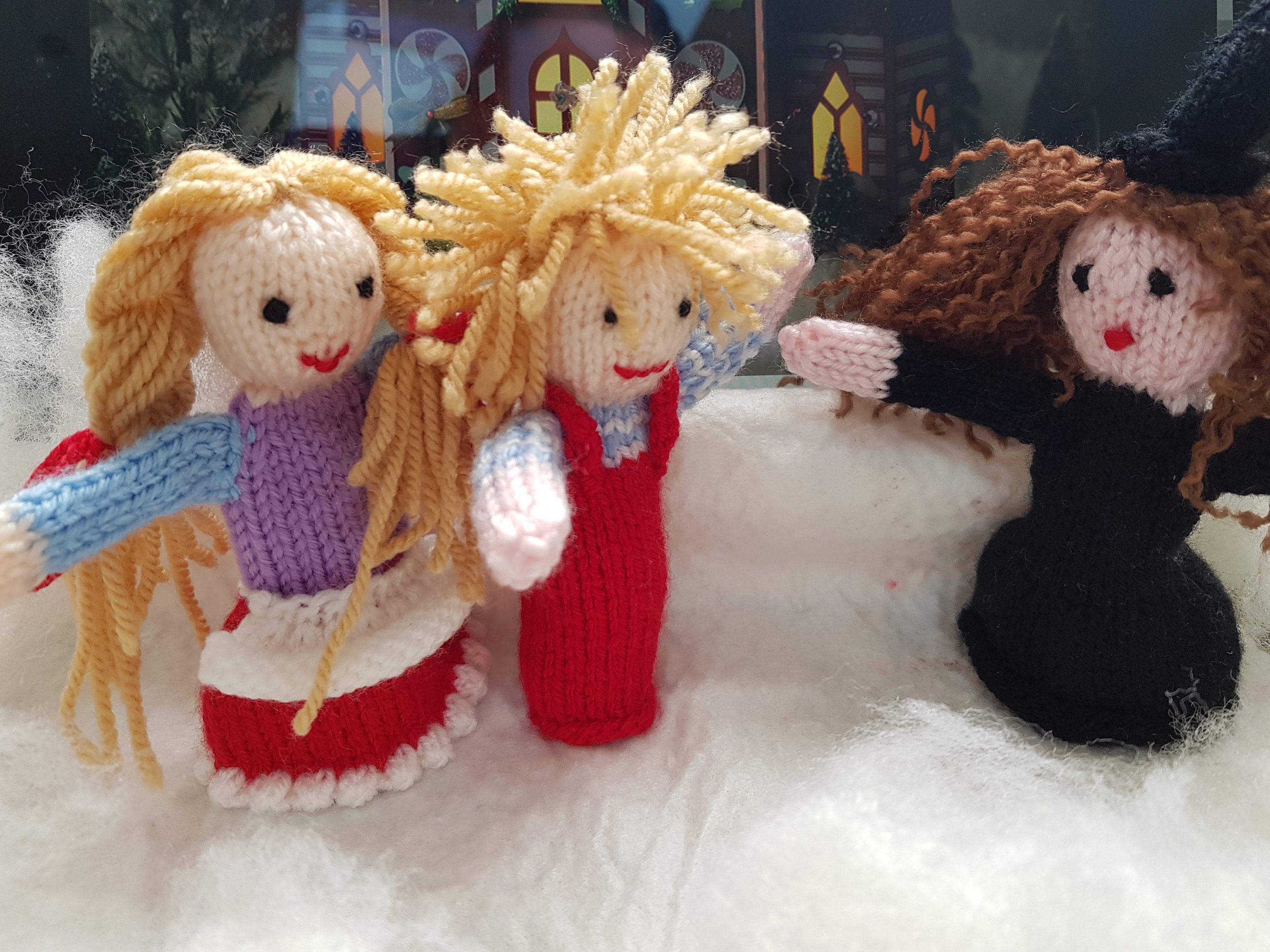 Hansel and Gretel Knitted Finger Puppet Pattern - Etsy