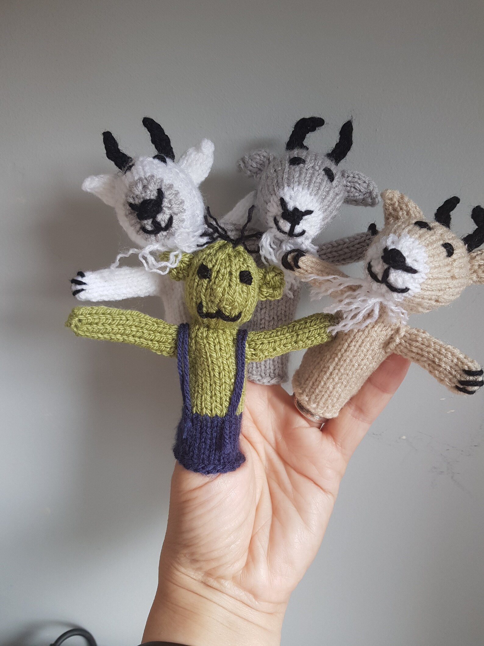 The Three Billy Goats Gruff Finger Puppets Knitting Pattern - Etsy