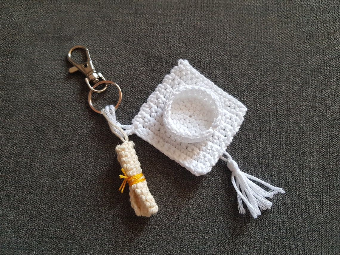 Crochet Keyring Graduation Cap PATTERN - Etsy