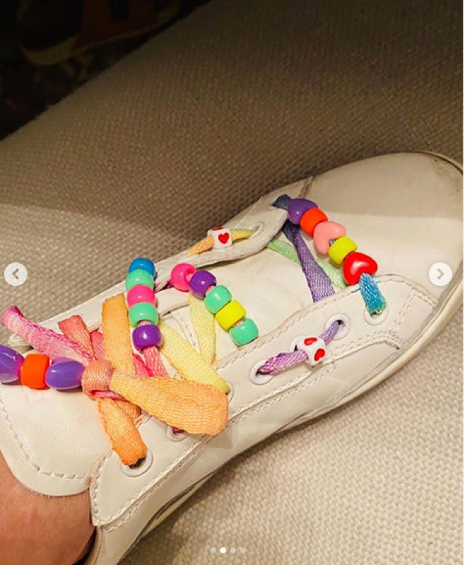Adorable Shoe Lace Bead Kit! Comes With Two Pairs of Laces, One Rainbow ...
