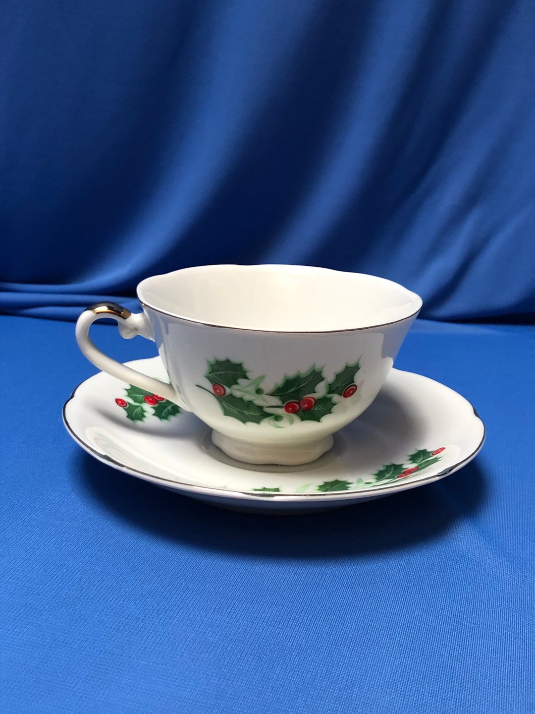 Holly Tea Cup and Saucer Norcrest - Etsy