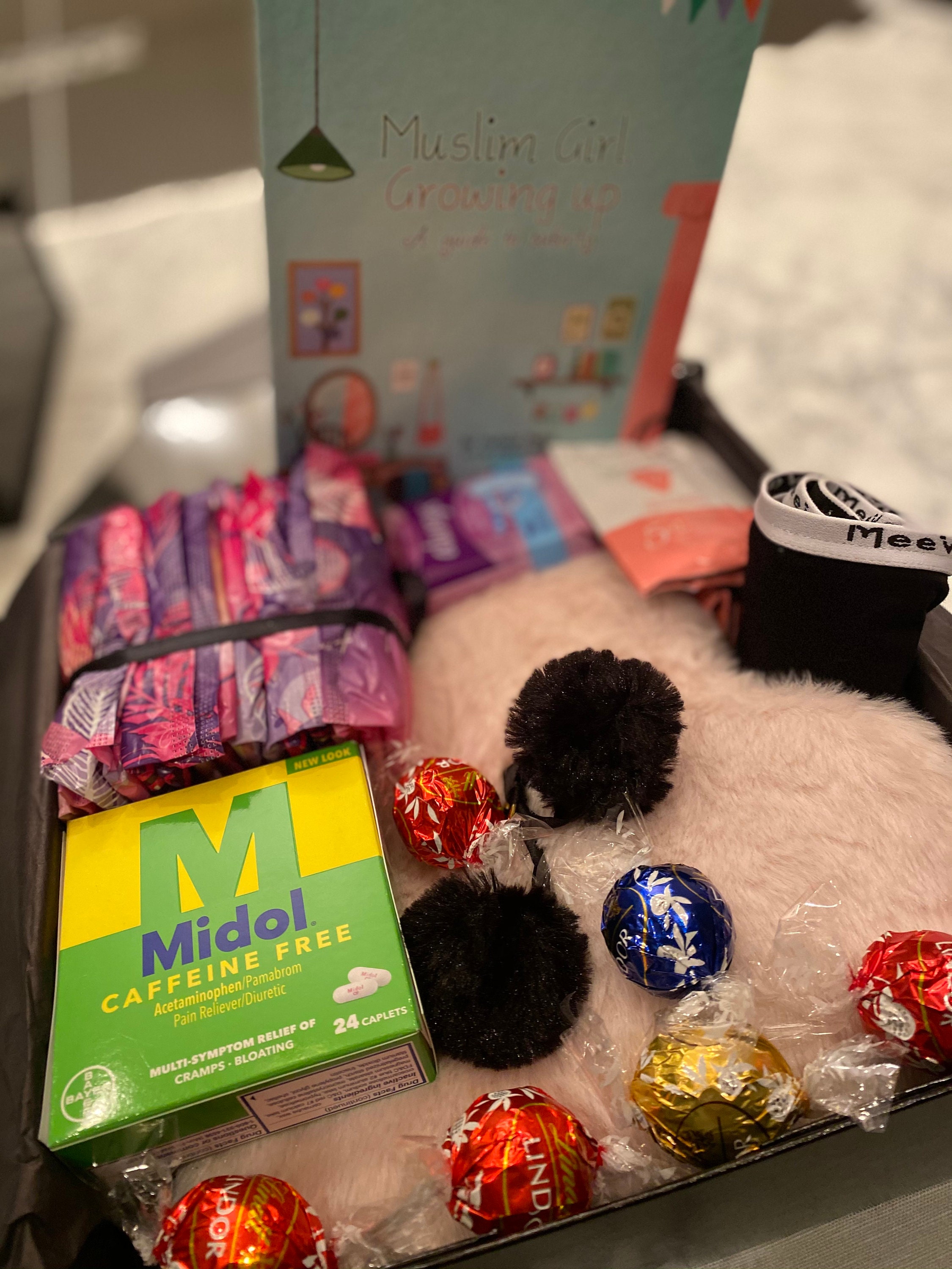 Girls First Period Box - Etsy