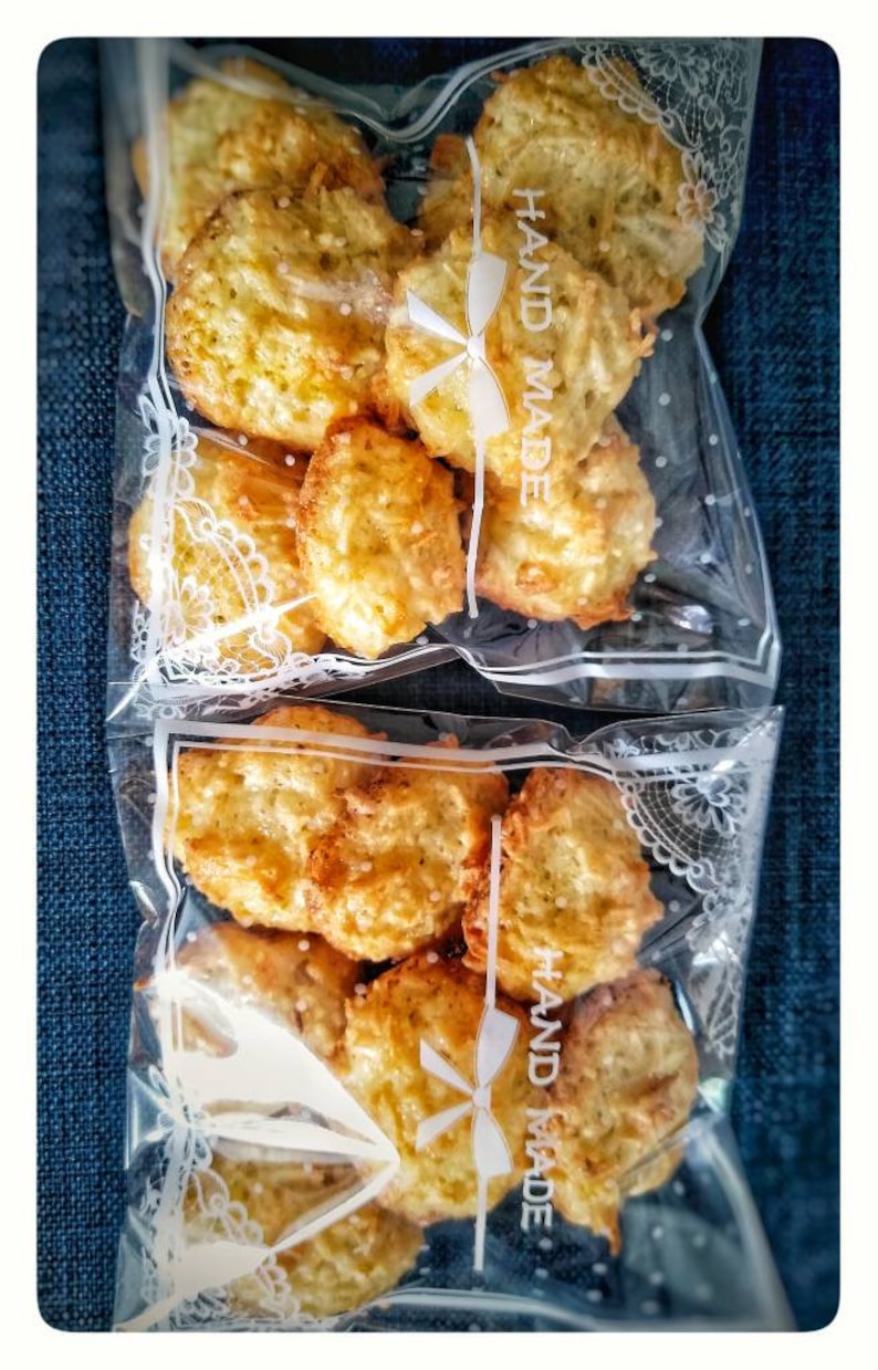 Donmiggy's Delicious Puerto Rican Style Coconut Macaroons Besitos De ...