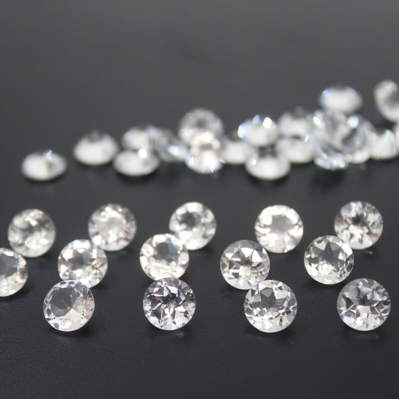 White Topaz Round 2.5mm - Etsy