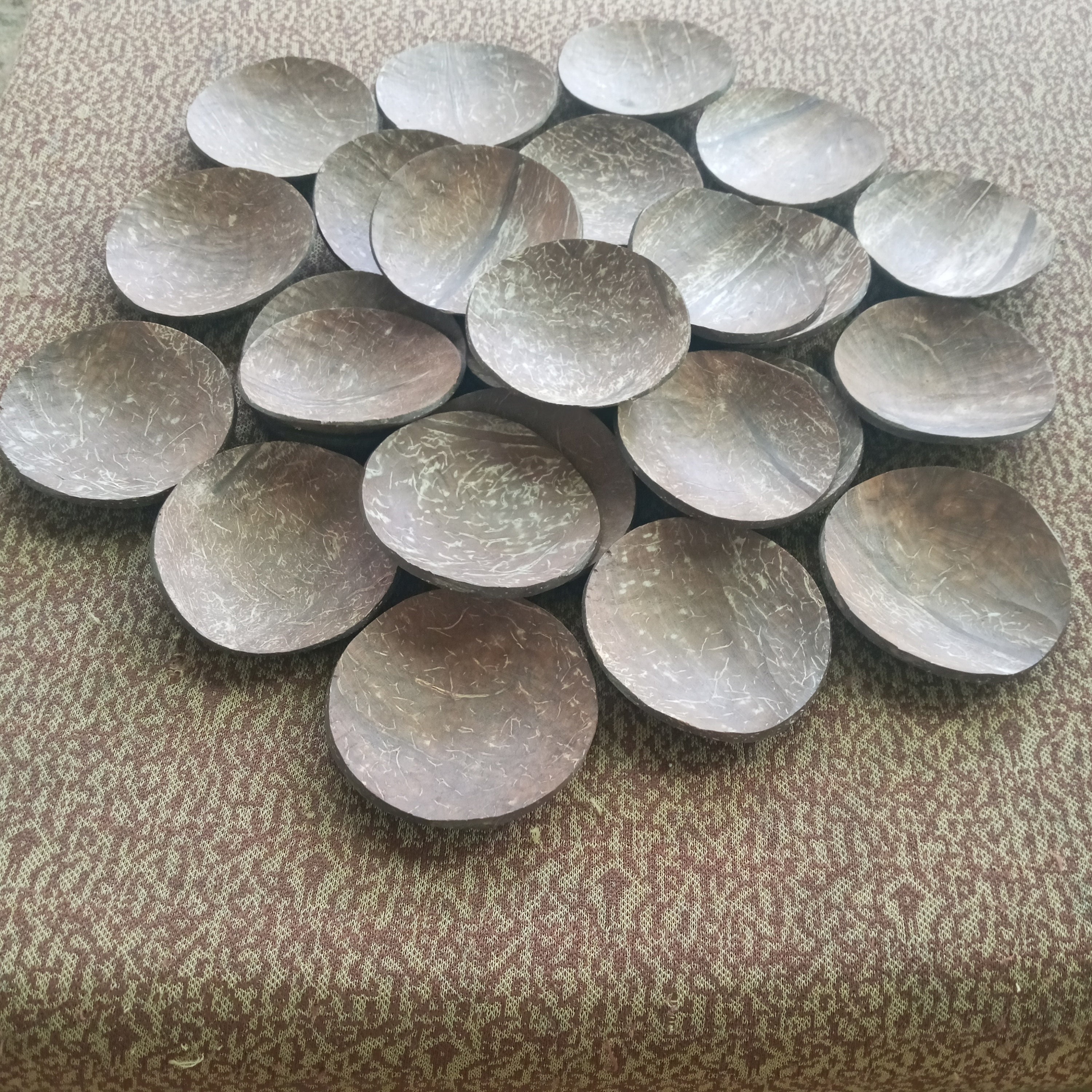 Coconut Shell Chips to Make Your Craft Items,coconut Shell Candle ...