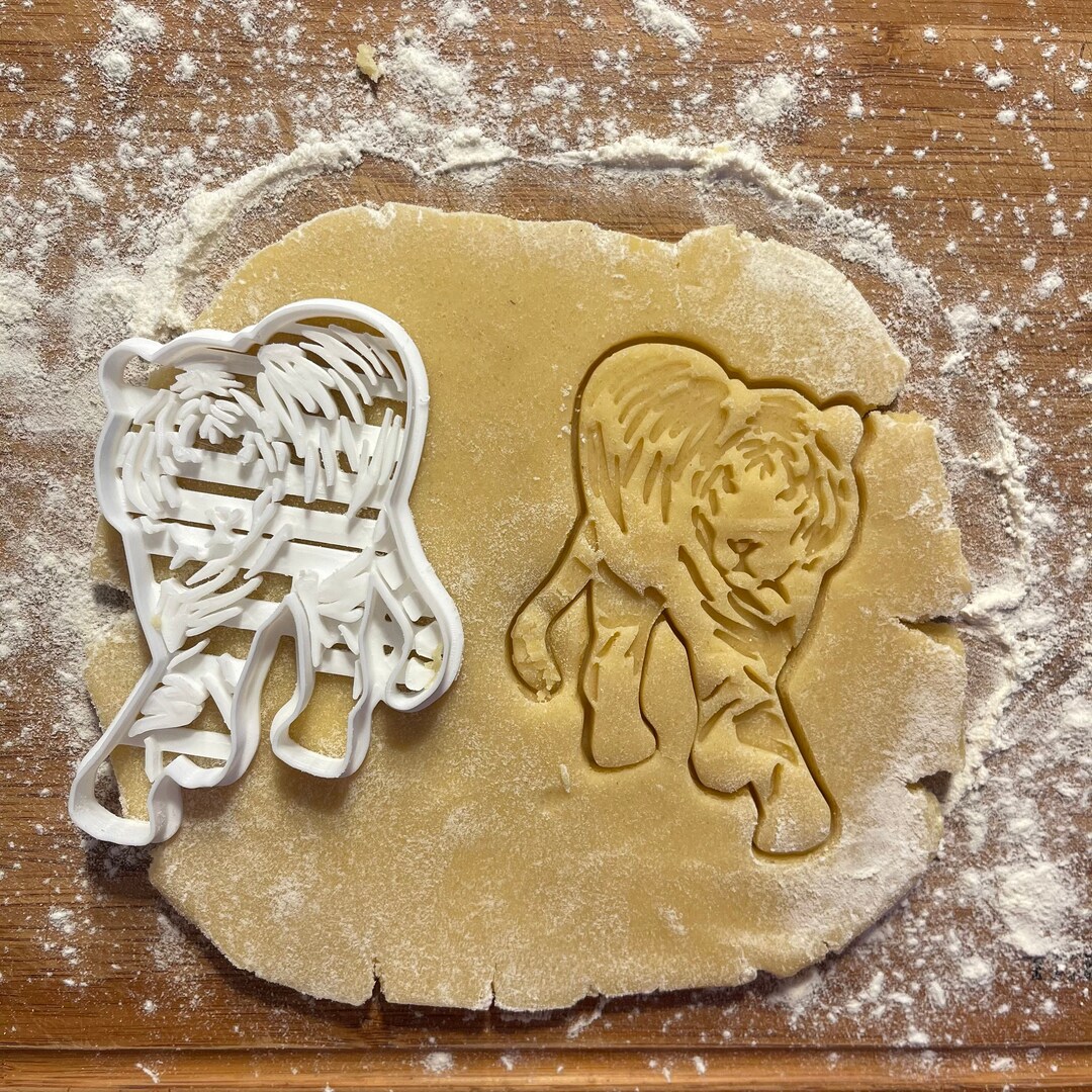 Tiger Cookie Cutter, Big Cat Lover Gift. Jungle Birthday Favor, Fondant ...