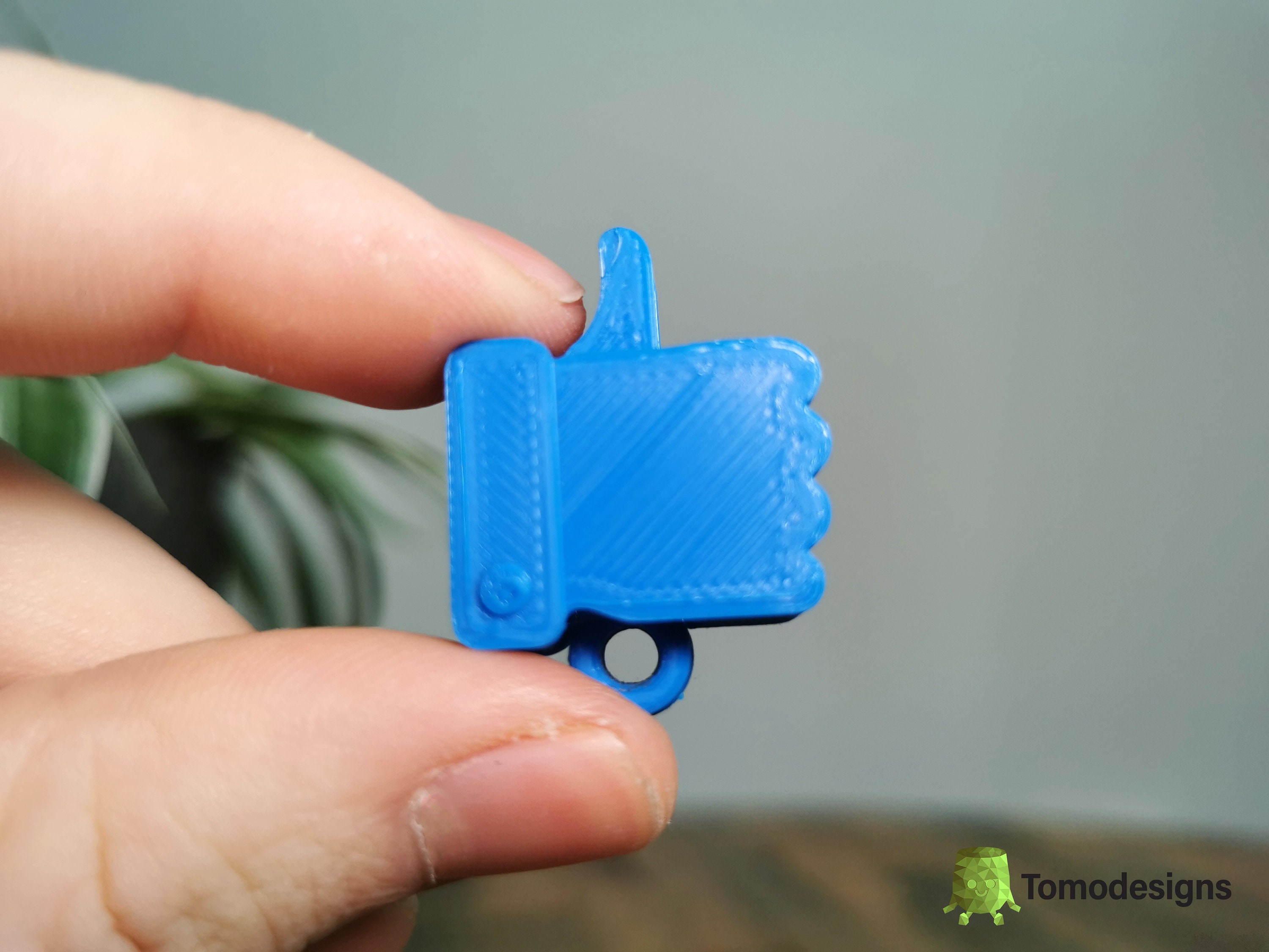 Thumbs up Keychain (3D Printed) -designed by Tomodesigns - Etsy