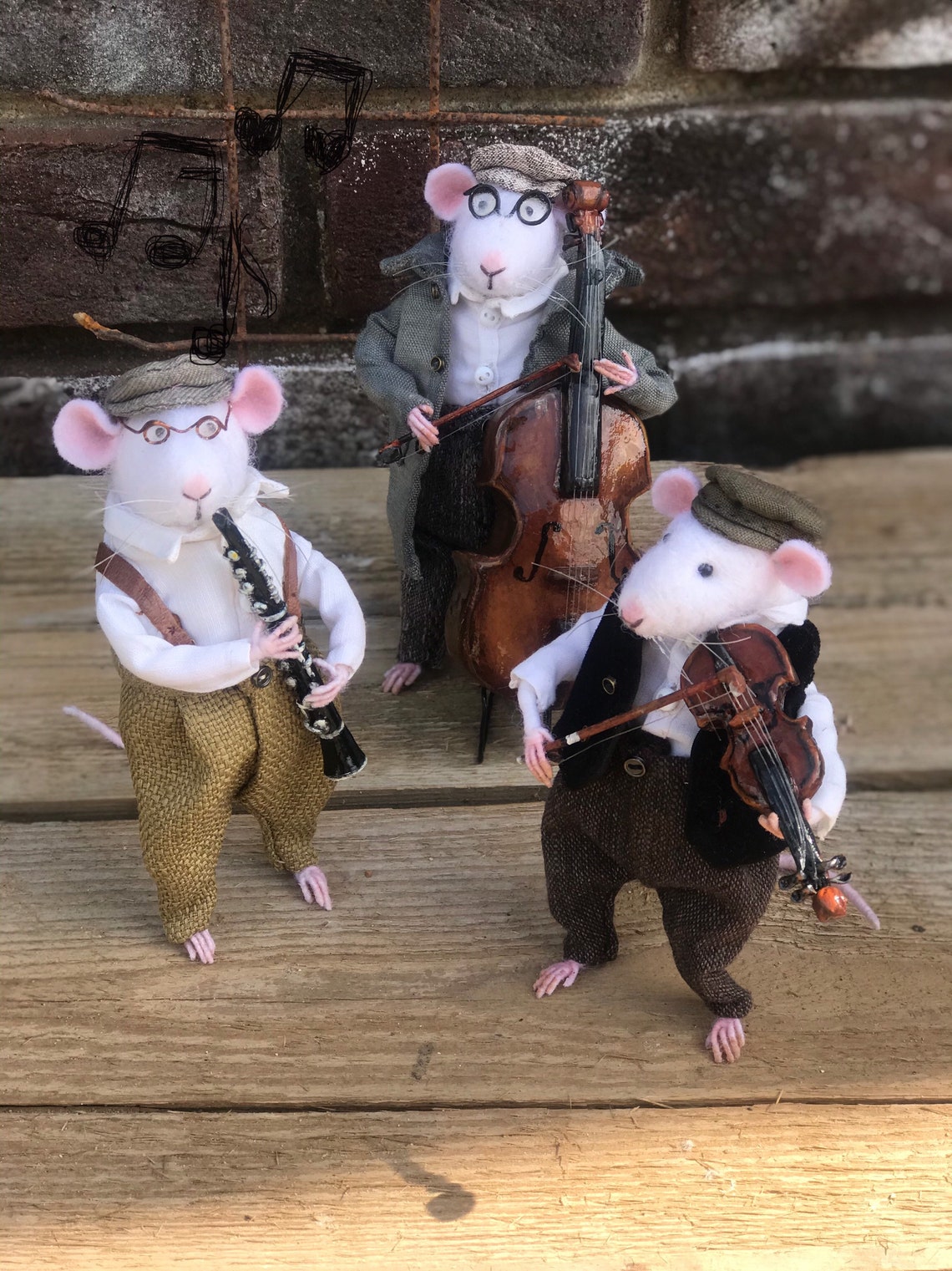 Mouse violinist with mini violin white rat needle felted eco | Etsy