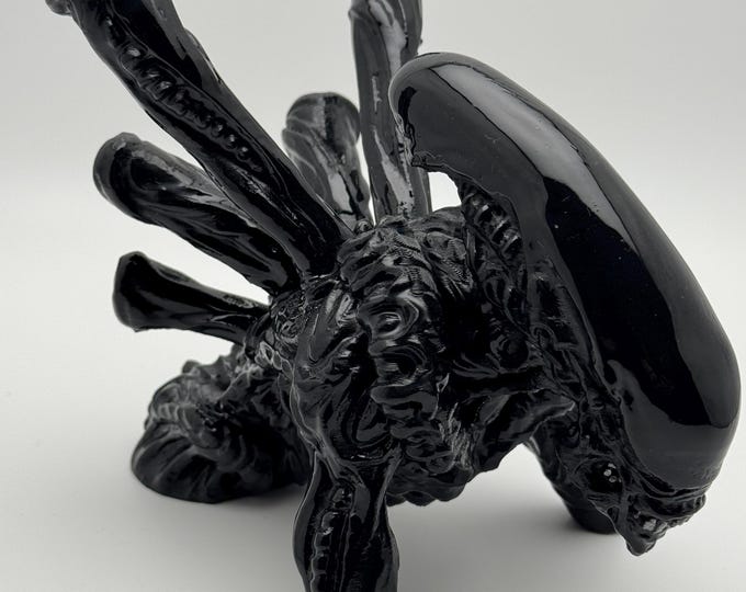 Xenomorph Statue/phone Stand Giger Alien - Etsy