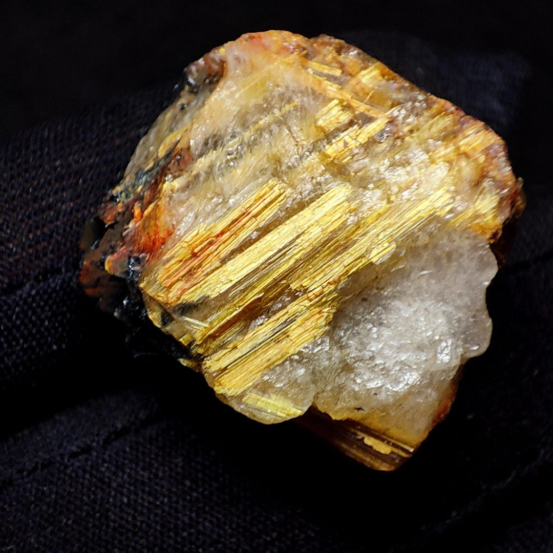 24x21mm Big Size AAA Quality Natural Golden Rutilated Quartz Rough ...