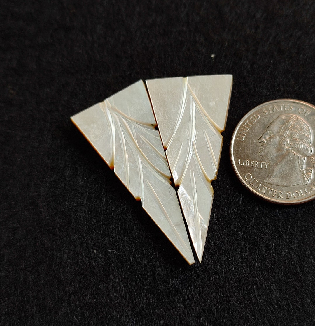 34cts Amazing Long Triangle Shape| Natural Rainbow Shade Nacre Mother ...