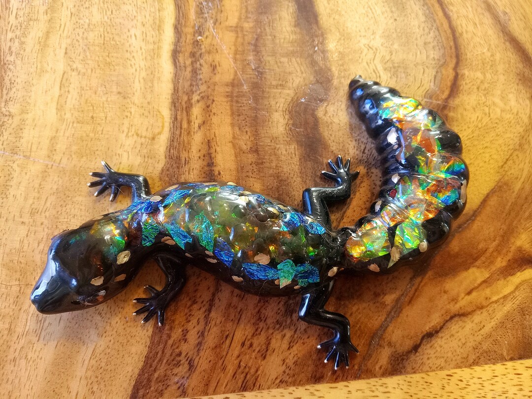 Gorgeous Resin Leopard Gecko Stunning Flash and Color - Etsy