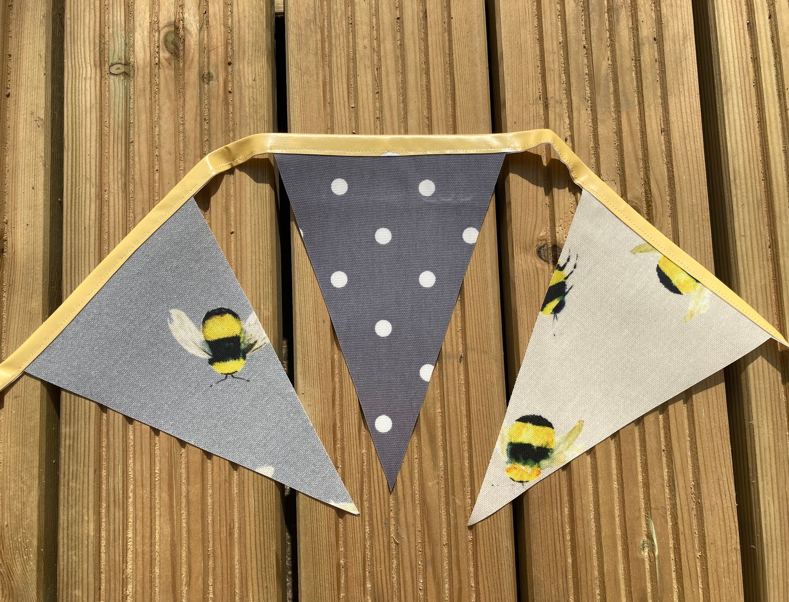 Bee Bunting/ Bee Garden Bunting Outdoor Bunting/ Garden - Etsy UK
