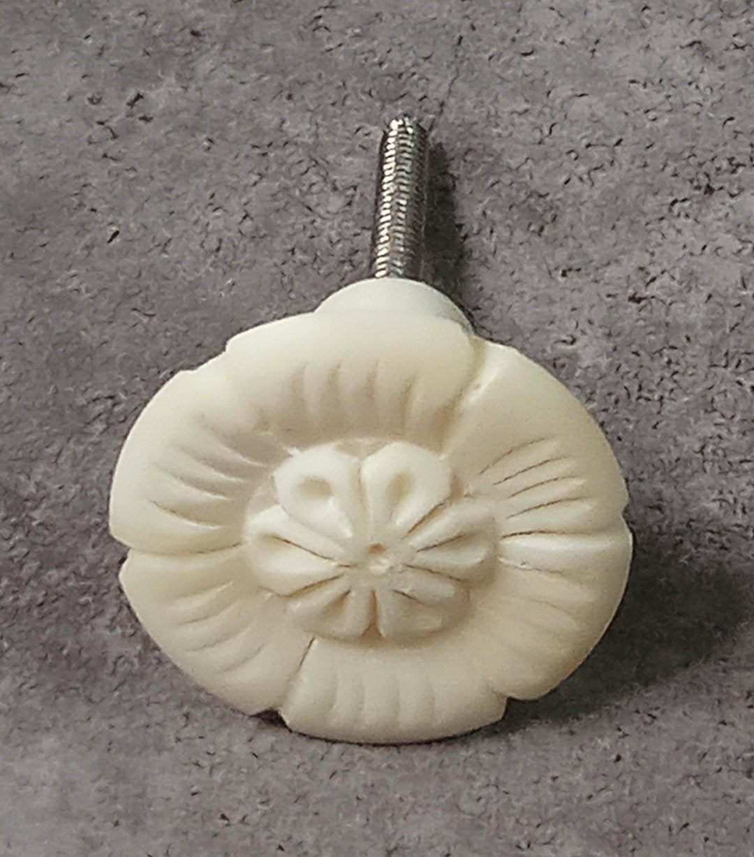 White Flower Knob/ Bone Knobs/ Bone Drawer Pulls/ Cabinet Knobs ...