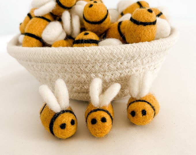 Felt Bumble Bee, Felt Bee, Bug Sensory Play, Honey Bee Play, Bee ...