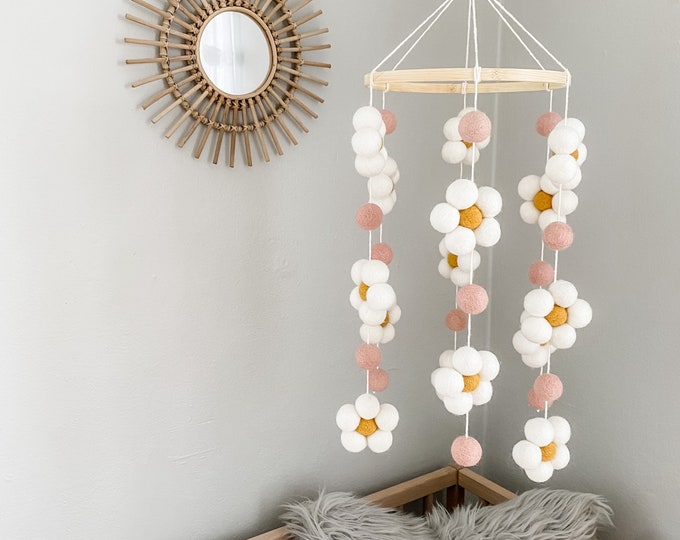 Daisy Nursery Mobile Flower Baby Mobile Daisy Mobile for - Etsy