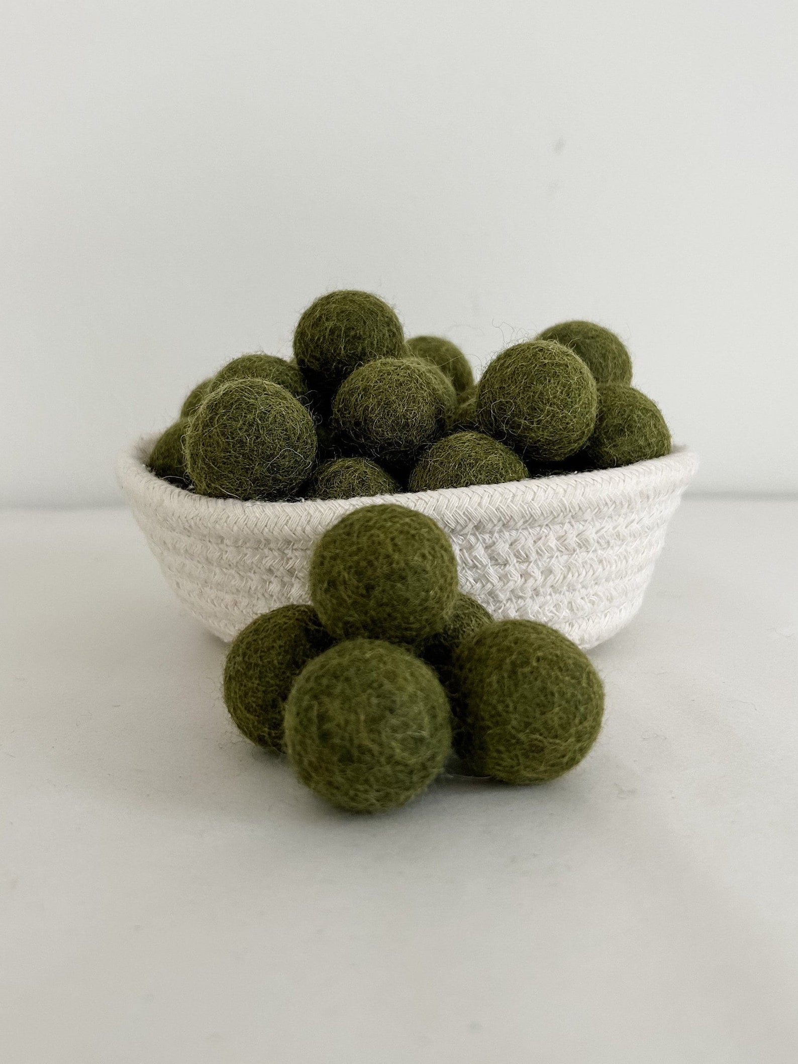 Seaweed Green Felt Ball, 2.5 Cm Felt Ball, DIY Felt Ball Garland, Wool ...