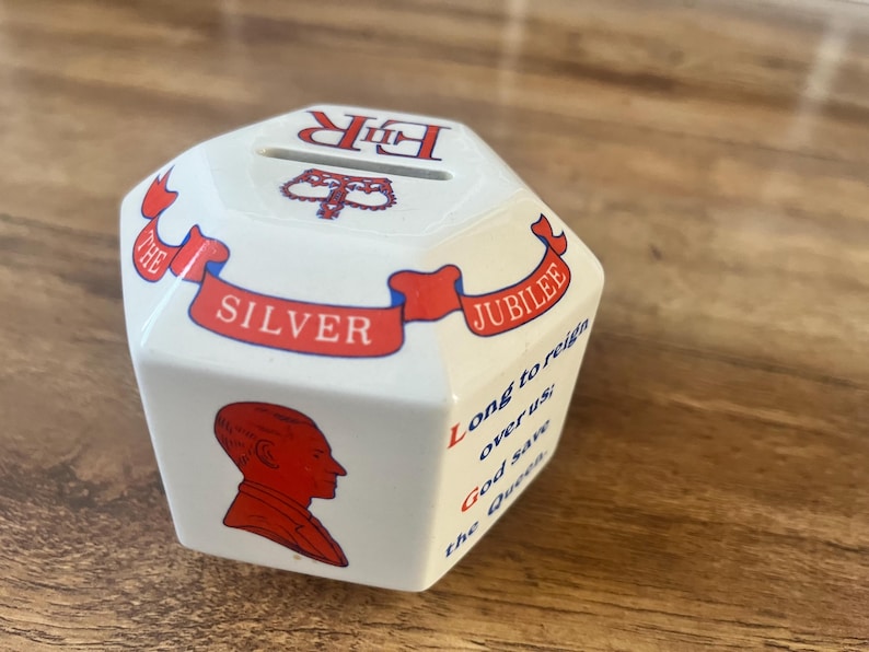 Vintage Money Box. Collectible Queen Elizabeth Silver Jubilee ...