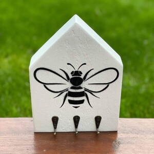 Bee Key Hooks, Key Holder, House Key Rack, Wooden House, Rustic Wood ...