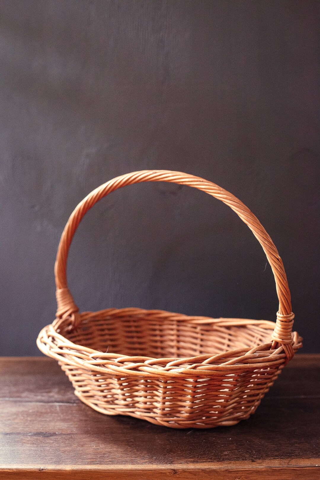 Oval Wicker Basket With Flat Bottom and High Handle Vintage Wicker ...