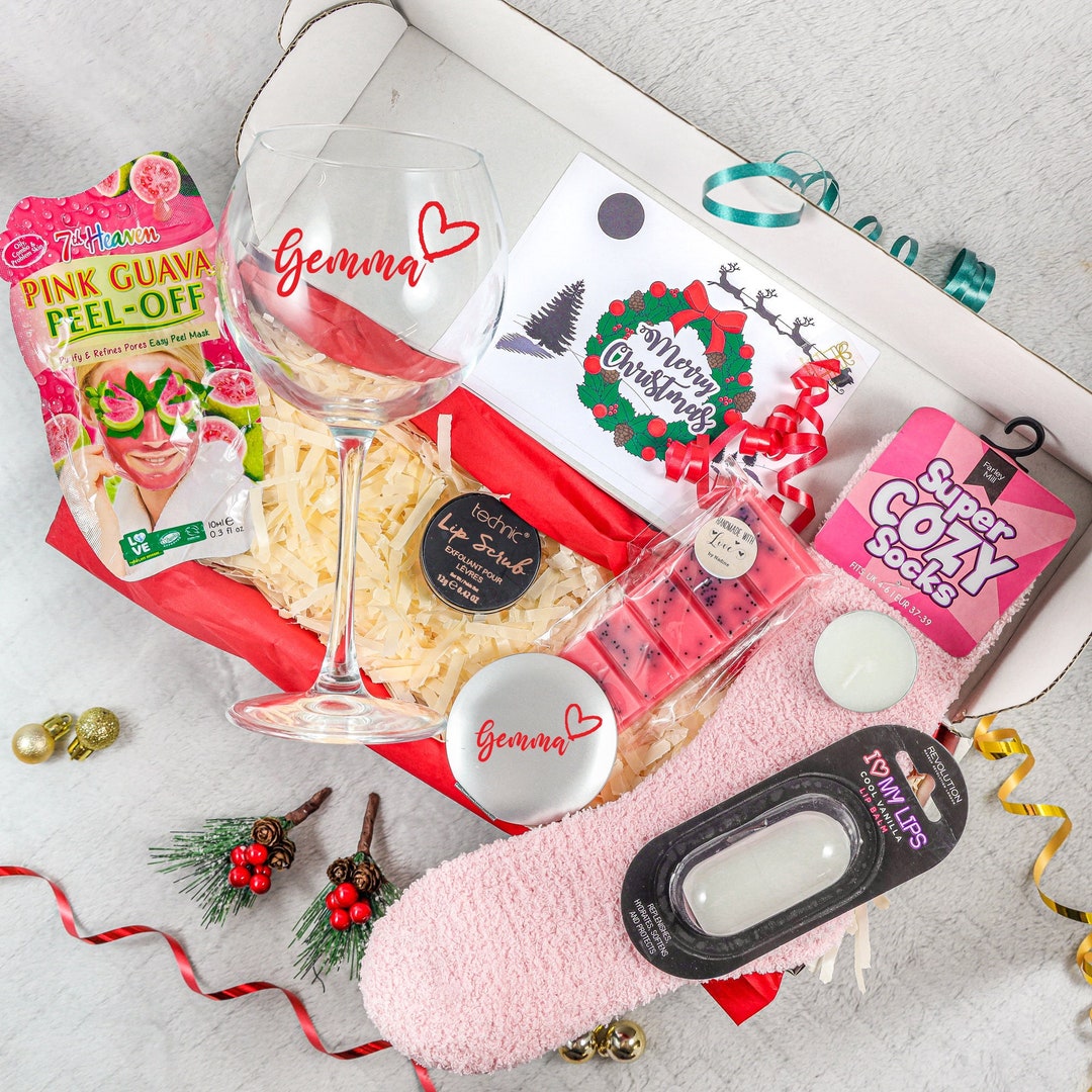 Personalised Gin Glass Bath Time Pamper Gift Set | Vinyl Any Name Gin ...