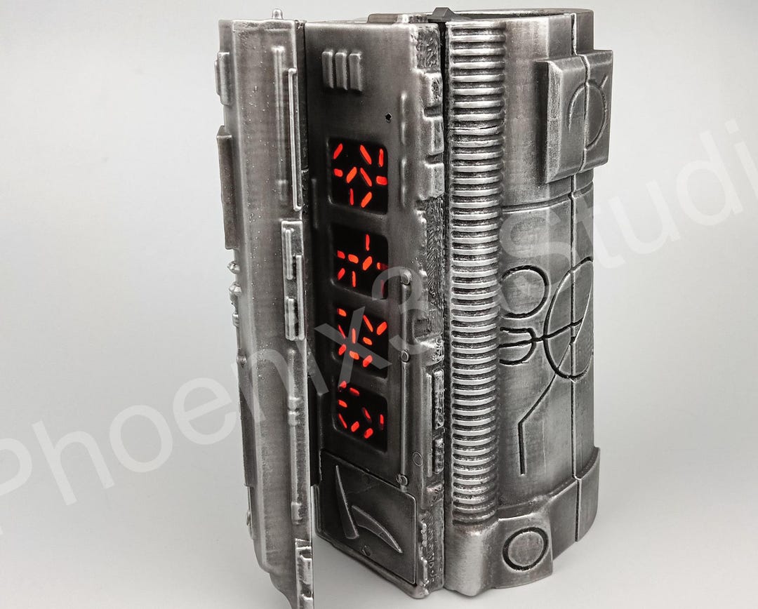 Predator 1987 Bomb Gauntlet: Animated Cosplay Prop Replica - Etsy