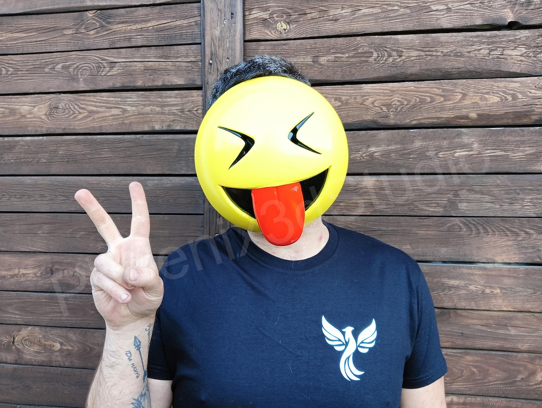 LOL Emoji Mask – Tongue Out Meme Face – Funny Cosplay or Halloween Prop ...