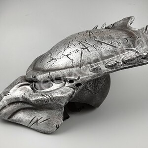 Simplified Predator Biomask | Cosplay | Predator Wolf AVP | Wearable ...