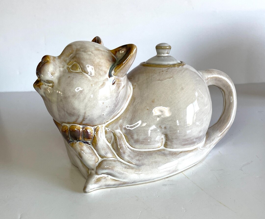 Boston Warehouse Stoneware Pottery Cat Teapot 5"h X 8"l X 5"w. - Etsy
