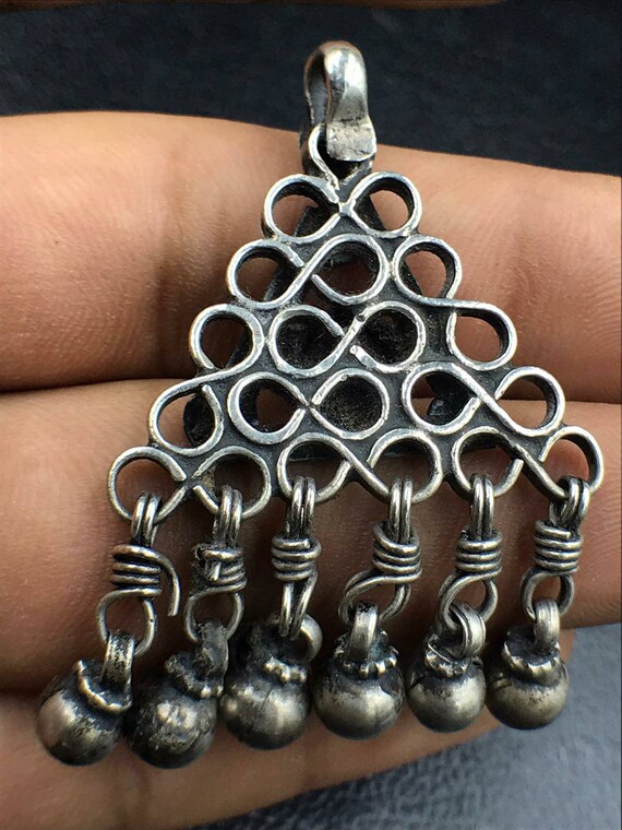 Antique antics handmade very old silver pendant - Gem